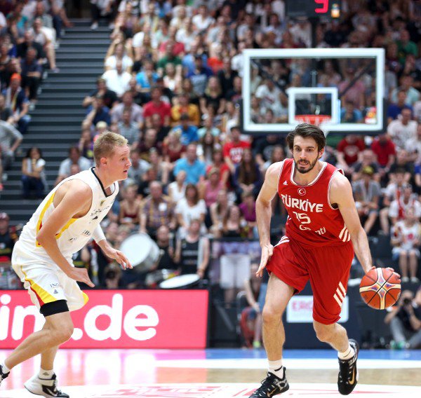 12 Dev Adam'ı Panzer ezdi - Gündem Kıbrıs Gazetesi - Kıbrıs Haber