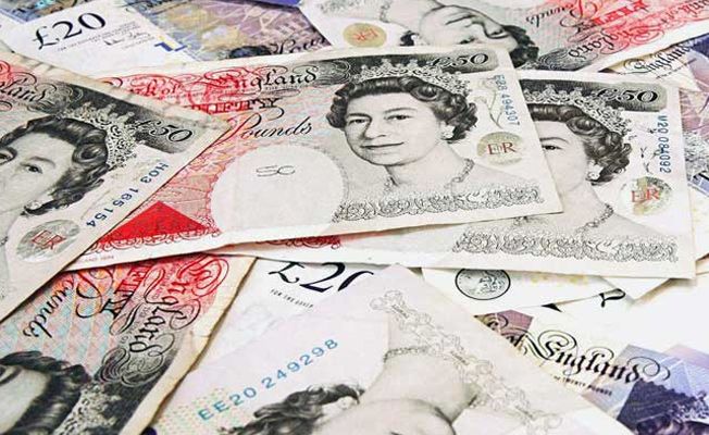 İngiliz sterlini istifalarla değer kaybediyor - Gündem Kıbrıs Gazetesi ...