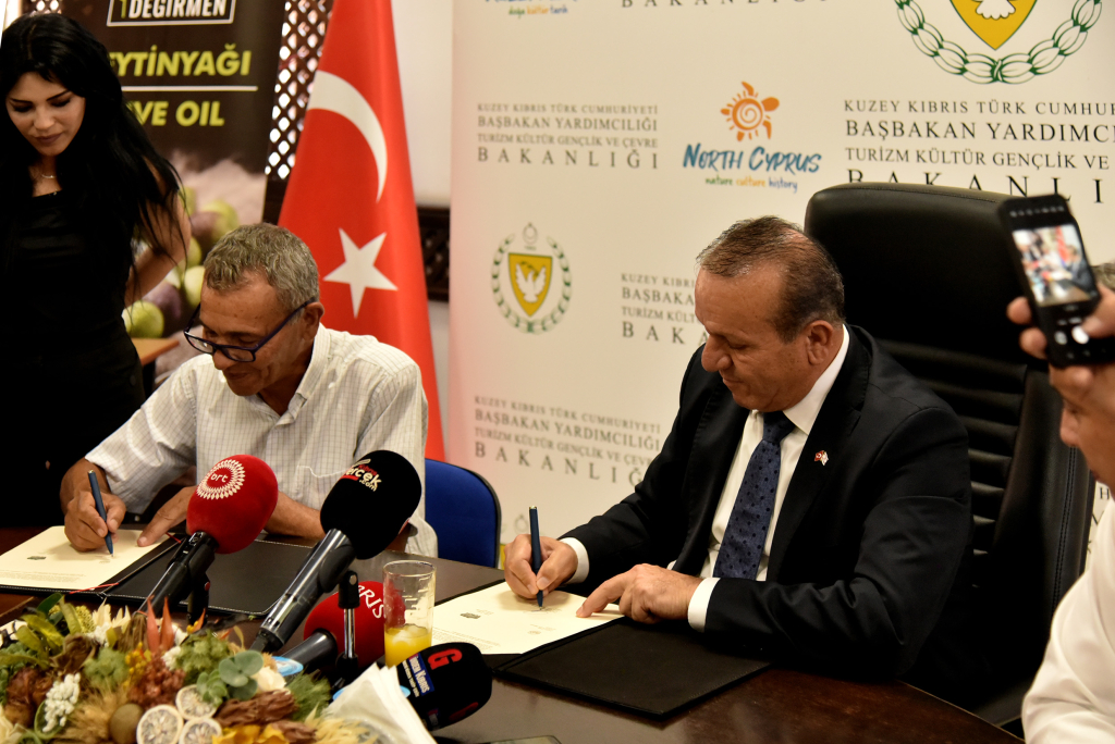 EZ KOOP ile KOOP SÜT arasında işbirliği protokolü imzalandı - Gündem ...